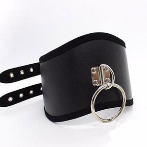 Pagina de profil al modelului amy-ink si informatii